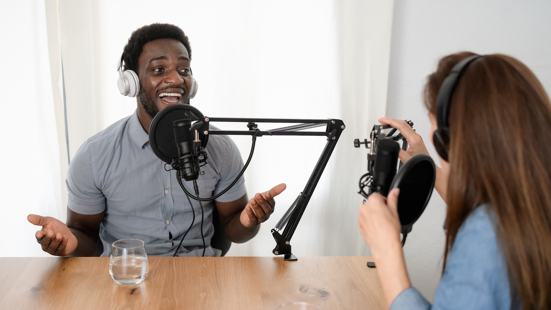 10 Istilah Penting di Dunia Podcast yang Sedang Naik Daun