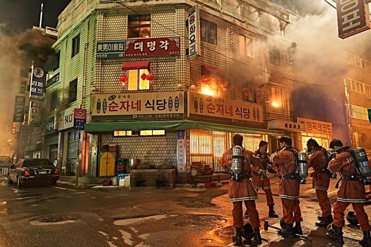Sinopsis Firefighters, Film Korea yang Diangkat dari Kisah Nyata