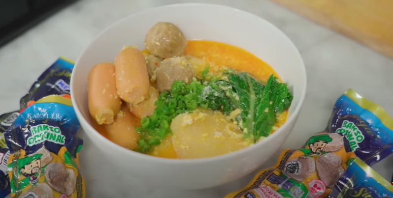 Resep Seblak Korea ala Chef Arnold, Juri MCI yang Lagi Viral