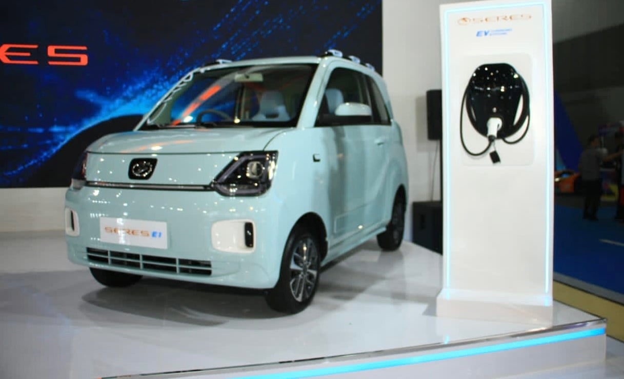 SERES Siap Ramaikan Market Mobil Listrik Mungil Rakitan Lokal