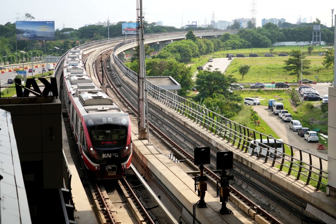 Naik 65%, Penumpang LRT Tembus 6,3 Juta