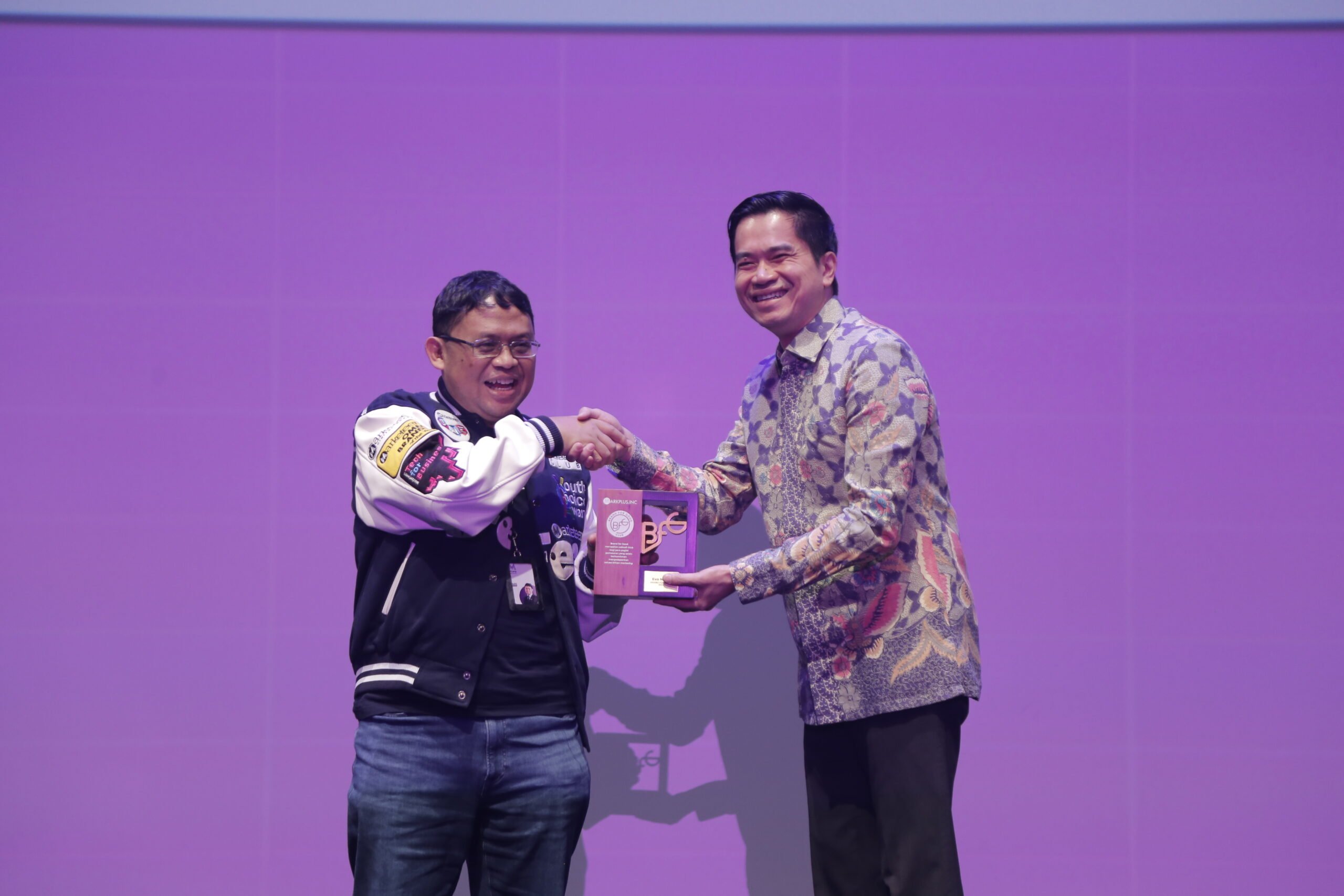 Eva Mulia Clinic: Pemasaran Inovatif dan Berkelanjutan untuk Gen Z
