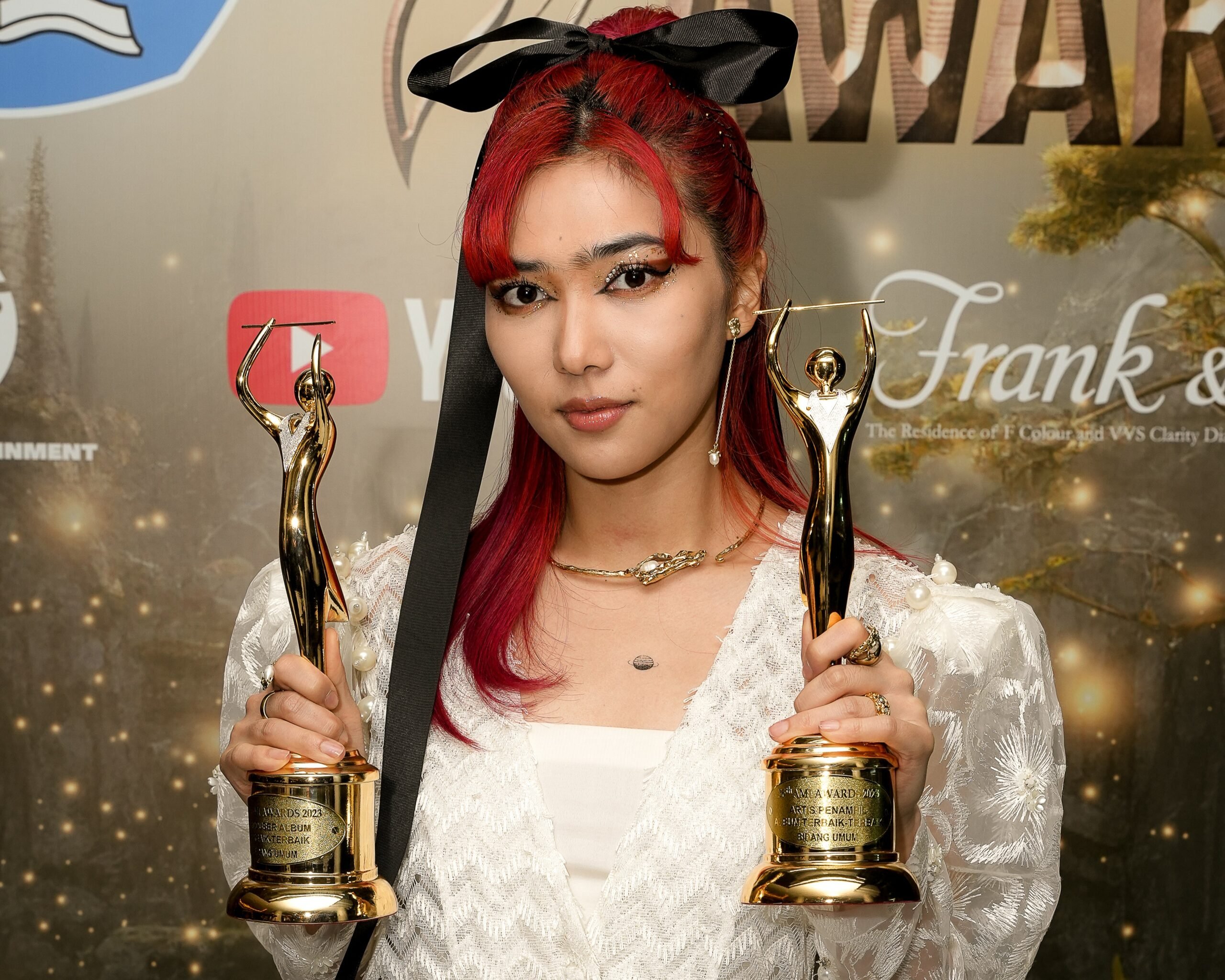 Frank & co. Hadirkan Trophy Bertabur Berlian di AMI Awards ke-26