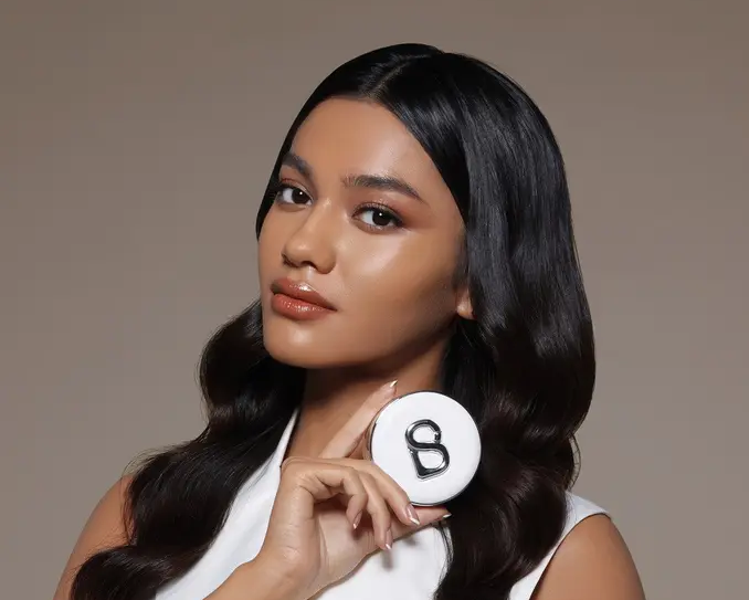 Magic Cushion Buttonscarves Beauty Bawa METAgram Technology