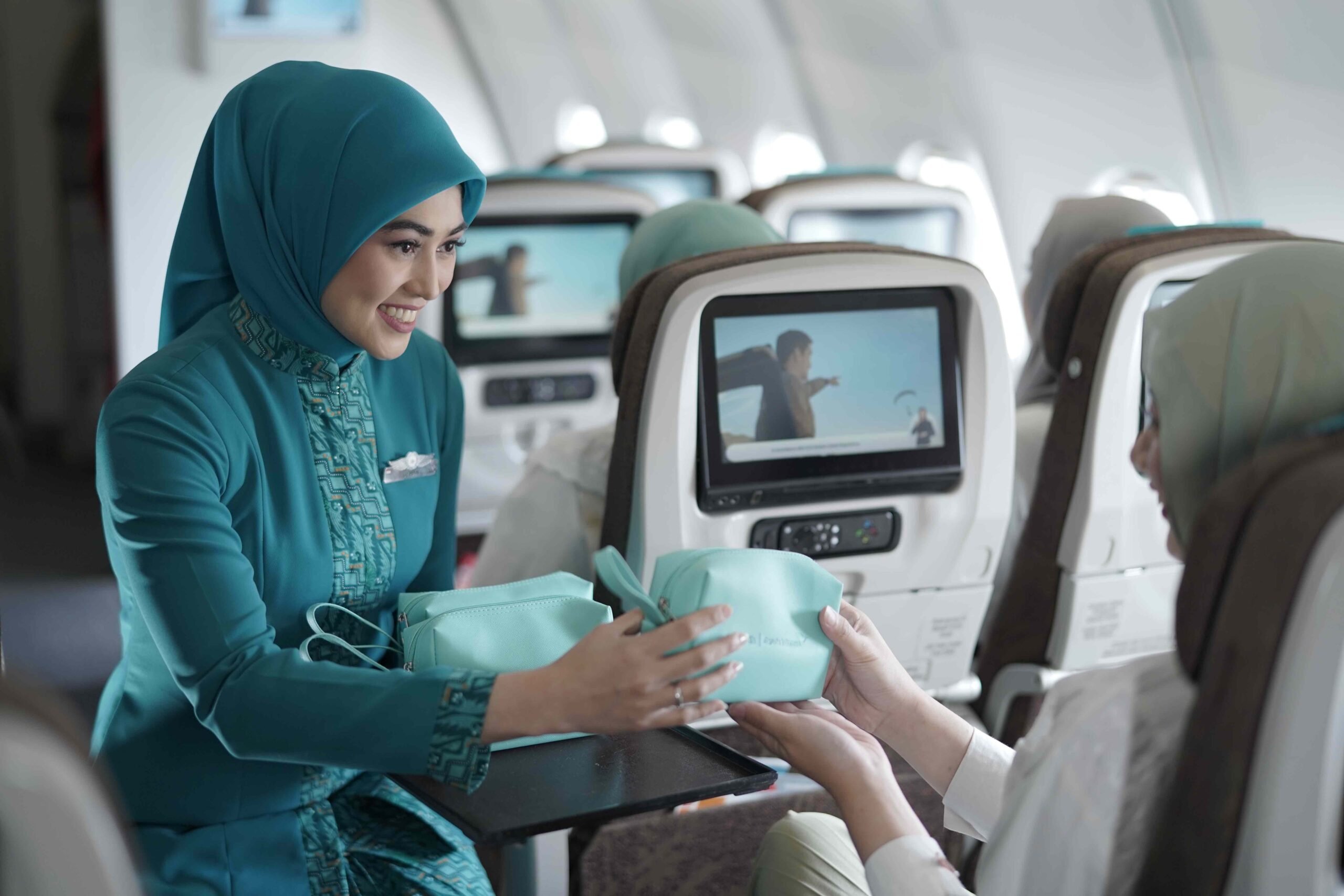 Gandeng Garuda Indonesia, Wardah Kenalkan Dua Produk Baru