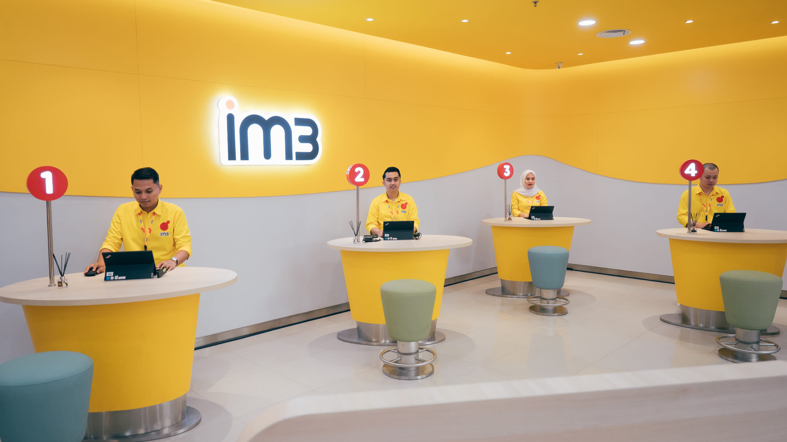 Utamakan Pelayanan, Indosat Hadirkan Konsep Baru di 32 Gerai IM3