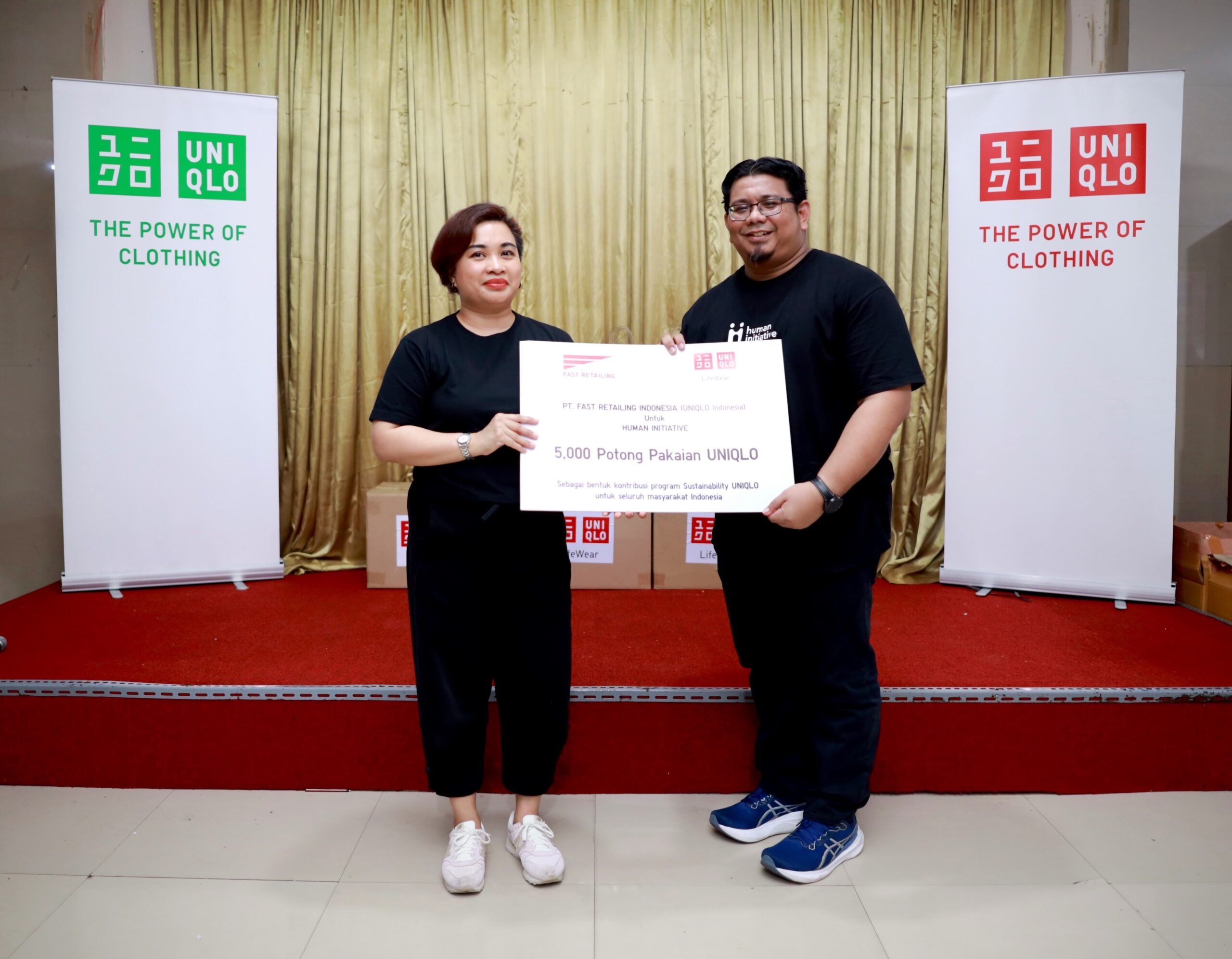 Kampanye Human Initiative UNIQLO Salurkan 5.000 Pakaian Layak Pakai