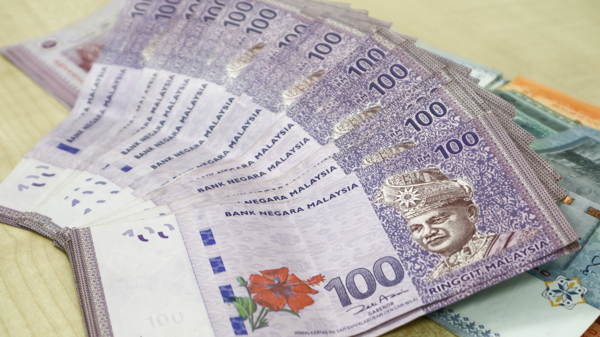 Ringgit Malaysia: Sejarah, Denominasi, dan Nilai Tukarnya ke Rupiah