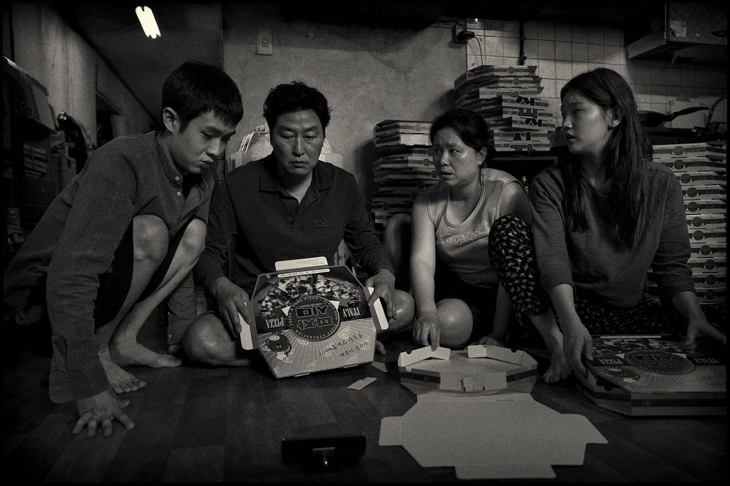 Sinopsis Parasite, Film Populer yang Dibintangi oleh Lee Sun Kyun