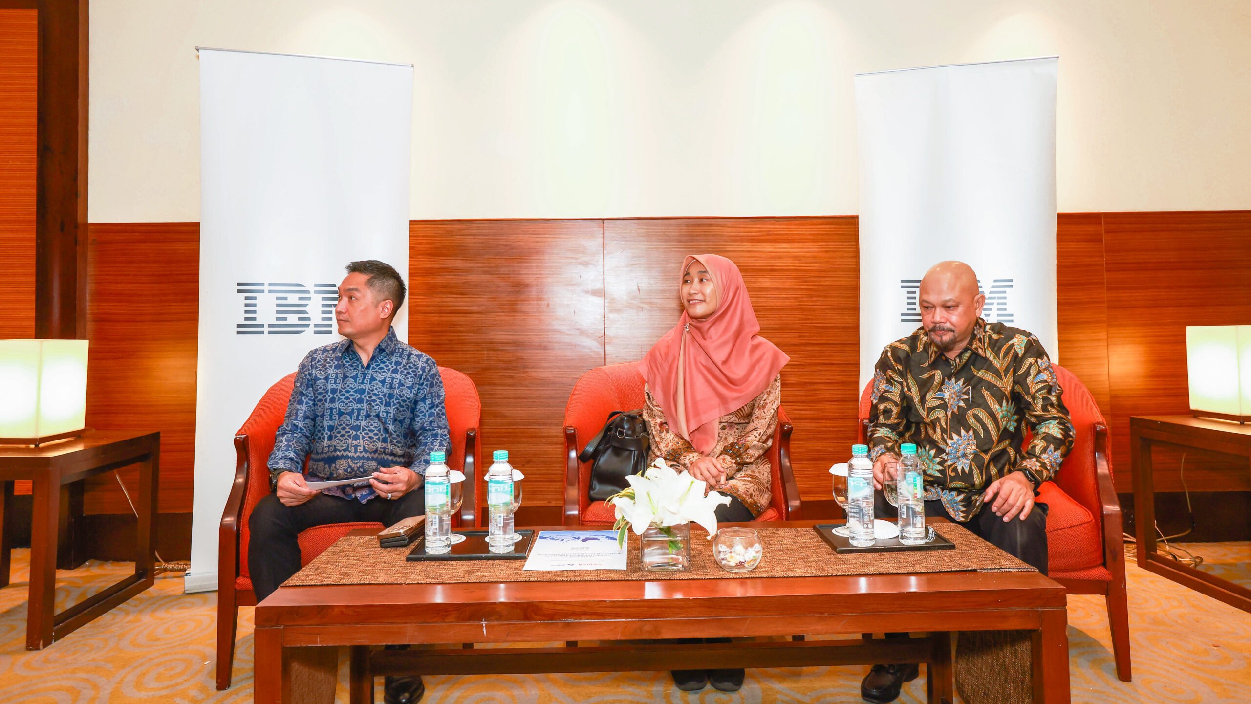 Studi IBM: Sektor Jasa Keuangan dan Manufaktur Investasi untuk Adopsi AI Studi IBM: Sektor Jasa Keuangan dan Manufaktur Investasi untuk Adopsi AI