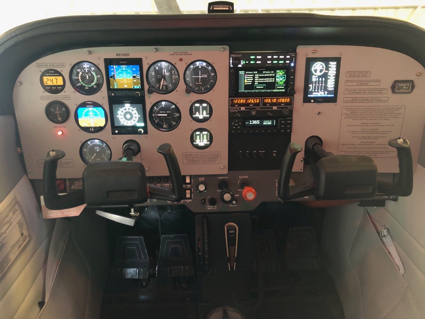 N6190D - Cessna Skyhawk (172N) | Plus One Flyers