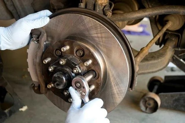 How Disc and Drum Brakes Work - OBD Codes OBD II Trouble Codes DTC ...