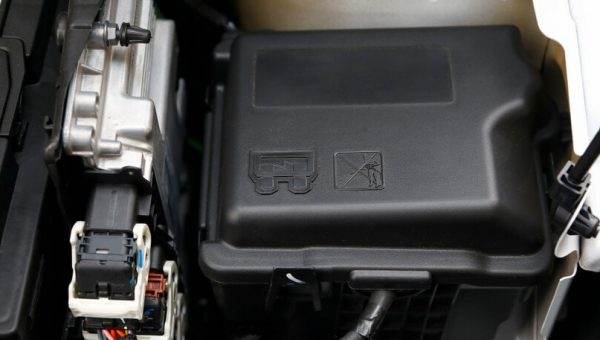 PCM Vs ECM Vs ECU Vs TCM - Quelle Est La Différence - Codes OBD OBD II ...