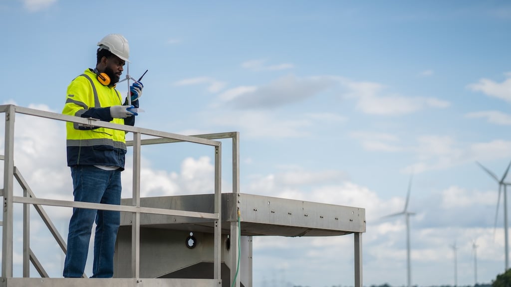 Fall Protection Vs Fall Prevention - Metreel