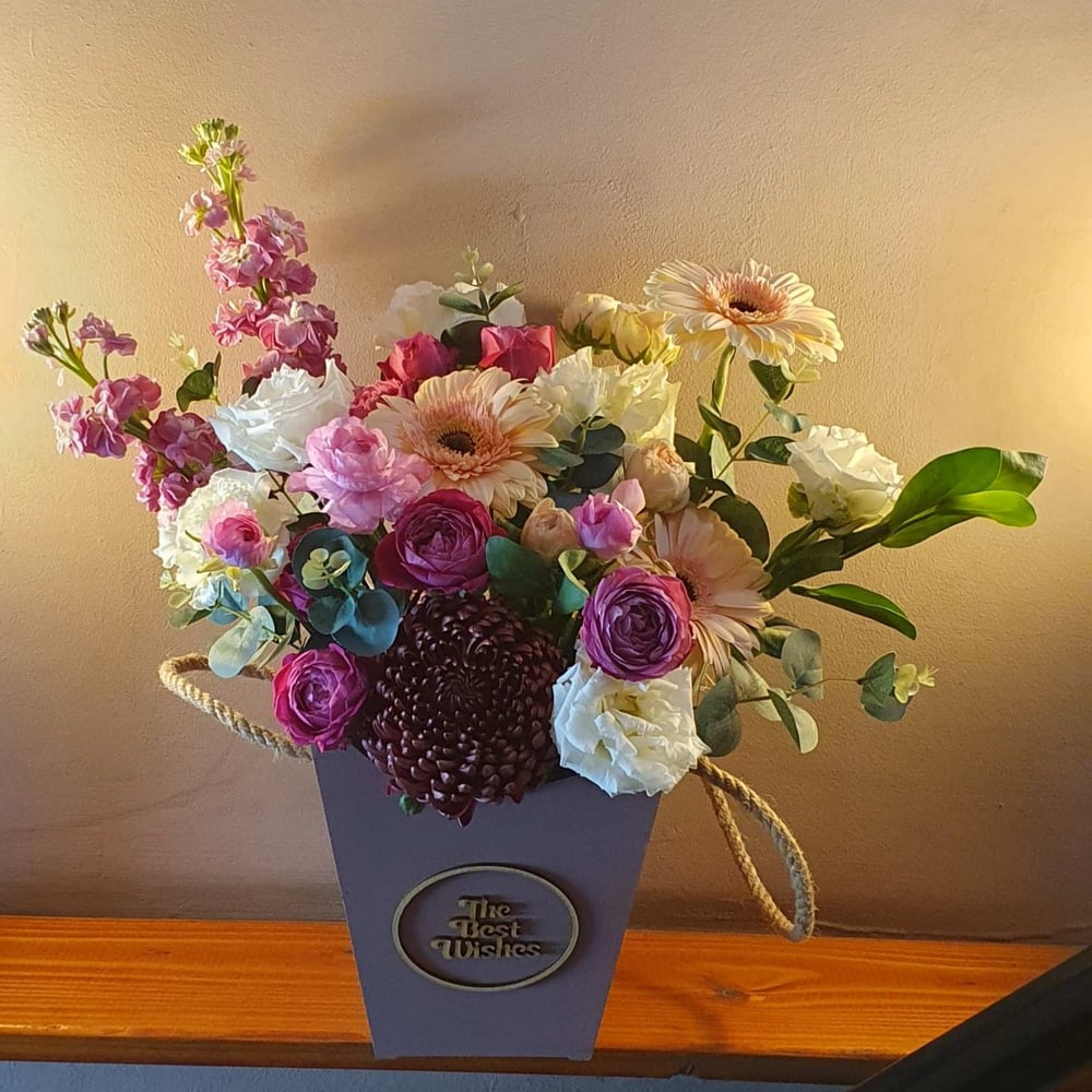 Magic of flowers | Order Flower Bouquets Delivery