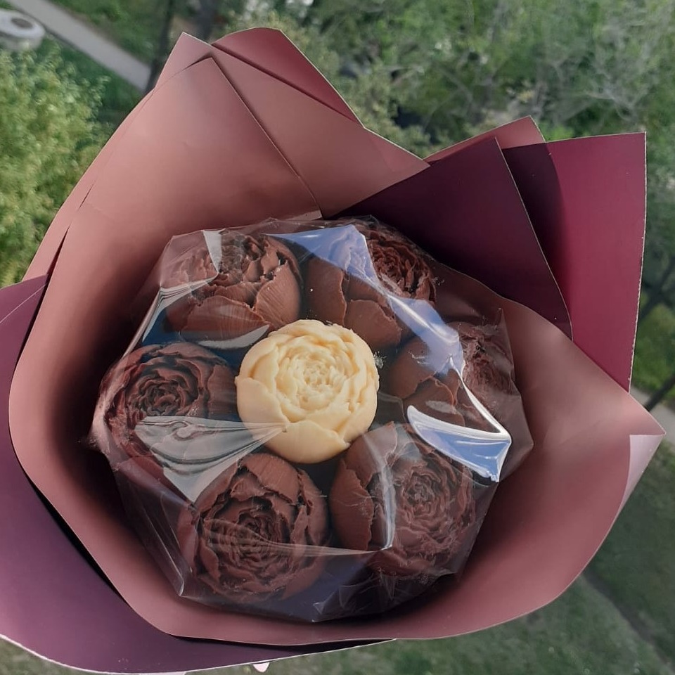 Букет шоколадных пионов - заказать и купить за 2 050 ₽ с доставкой в ...
