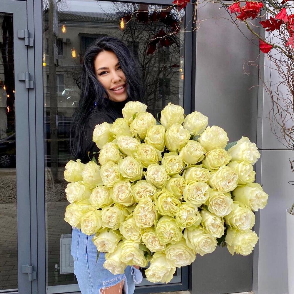 Bouquet of 51 White Roses Ecuador | Order Flower Bouquets Delivery