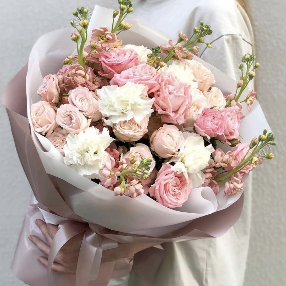 Букет «Хлопковый рай» из экзотических цветов и гвоздик - заказать и ...