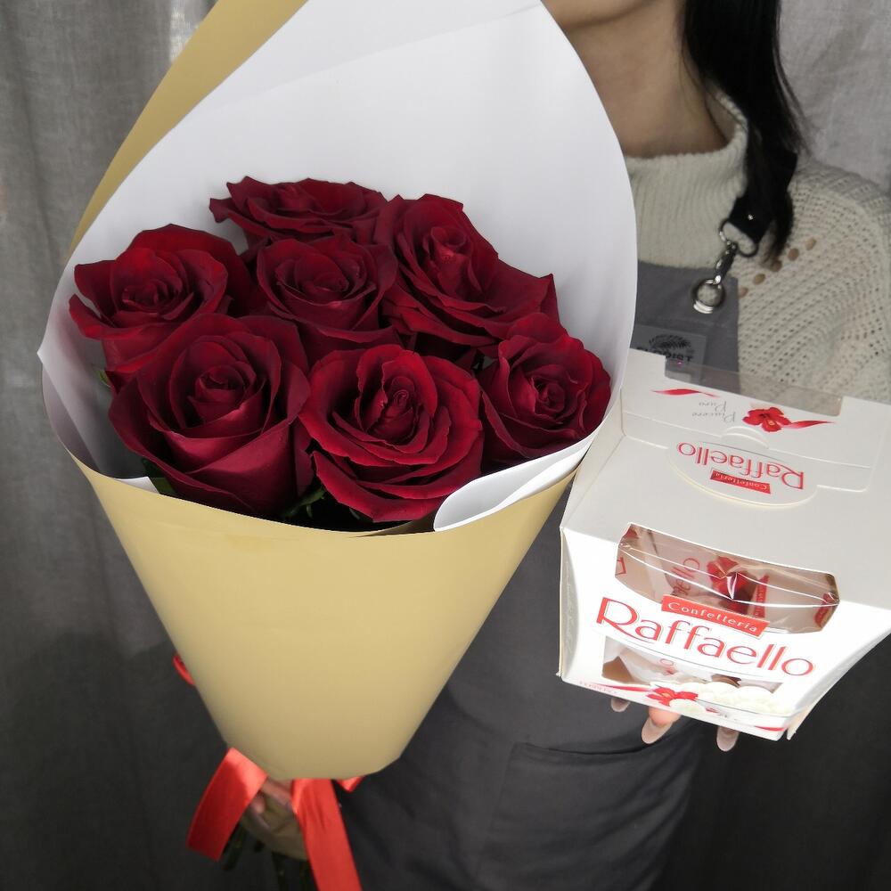 Red roses and Raffaello | Order Flower Bouquets Delivery