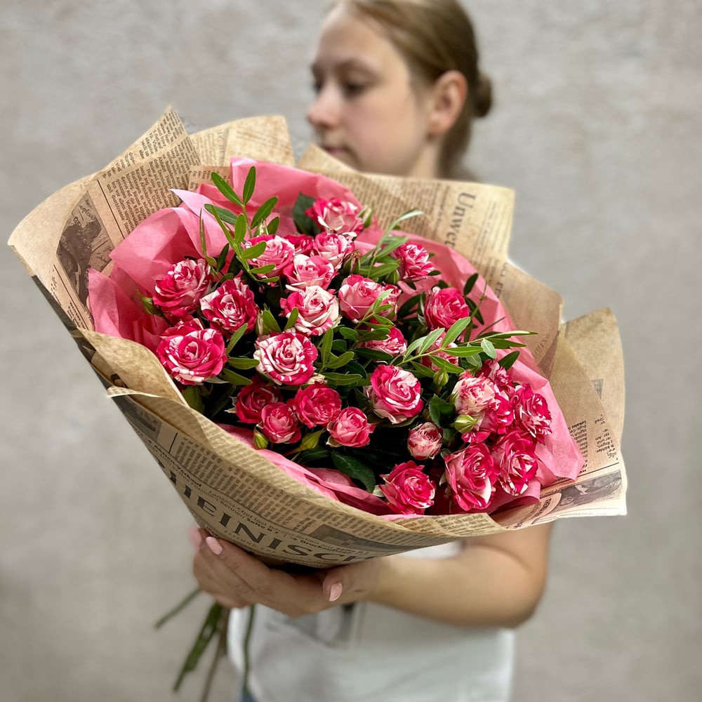 Bouquet of fiery spray roses | Order Flower Bouquets Delivery