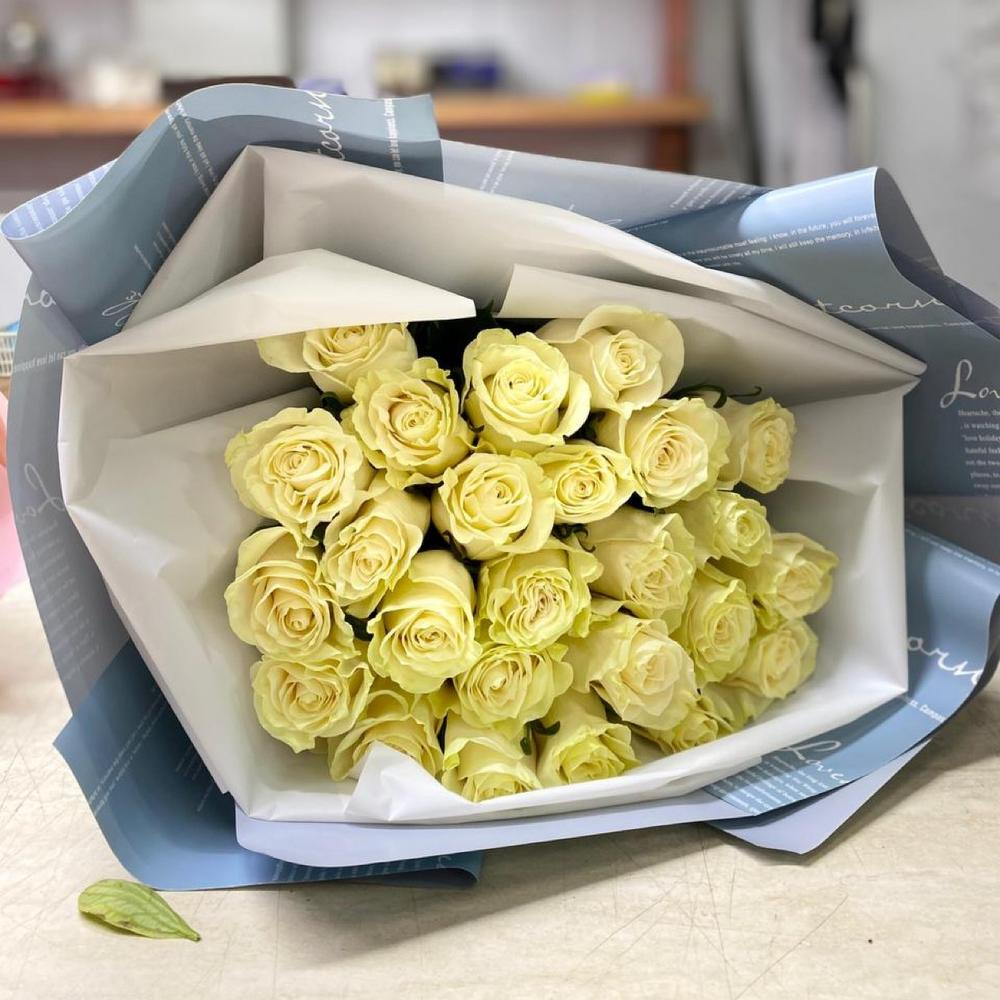 Bouquet of 25 Long Ecuadorian Roses - order and send for 90 $ with same ...