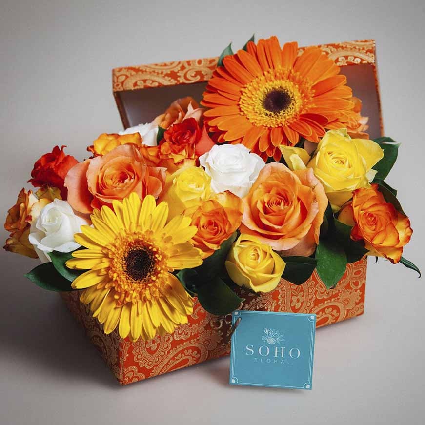 Flower box 'Spring in a Box' Flowers | Flower Delivery