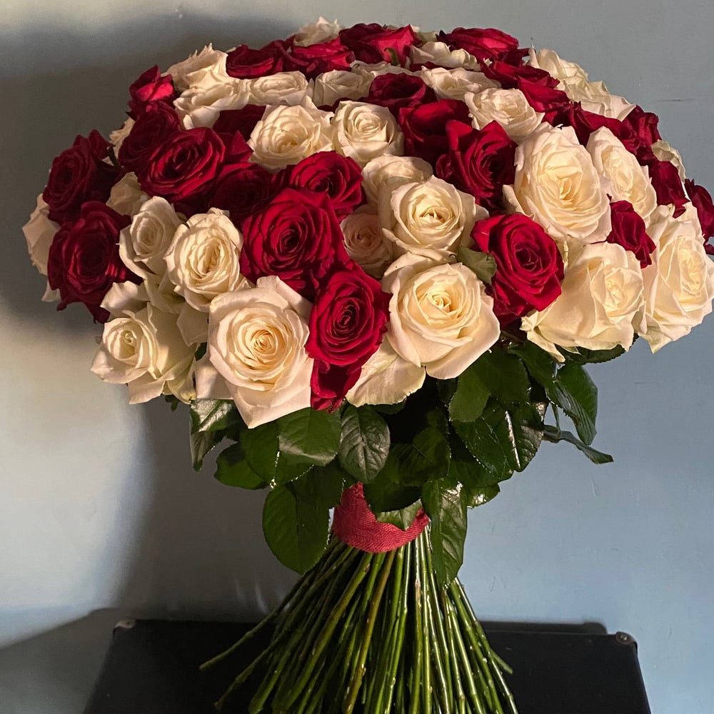 Bouquet of 101 red and white roses | Order Flower Bouquets Delivery