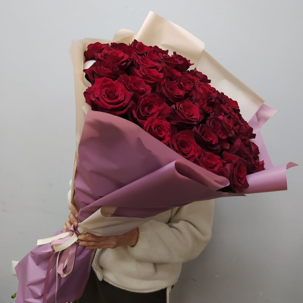 Bouquet '45 roses Explorer' - order and send for 168 $ with same day ...
