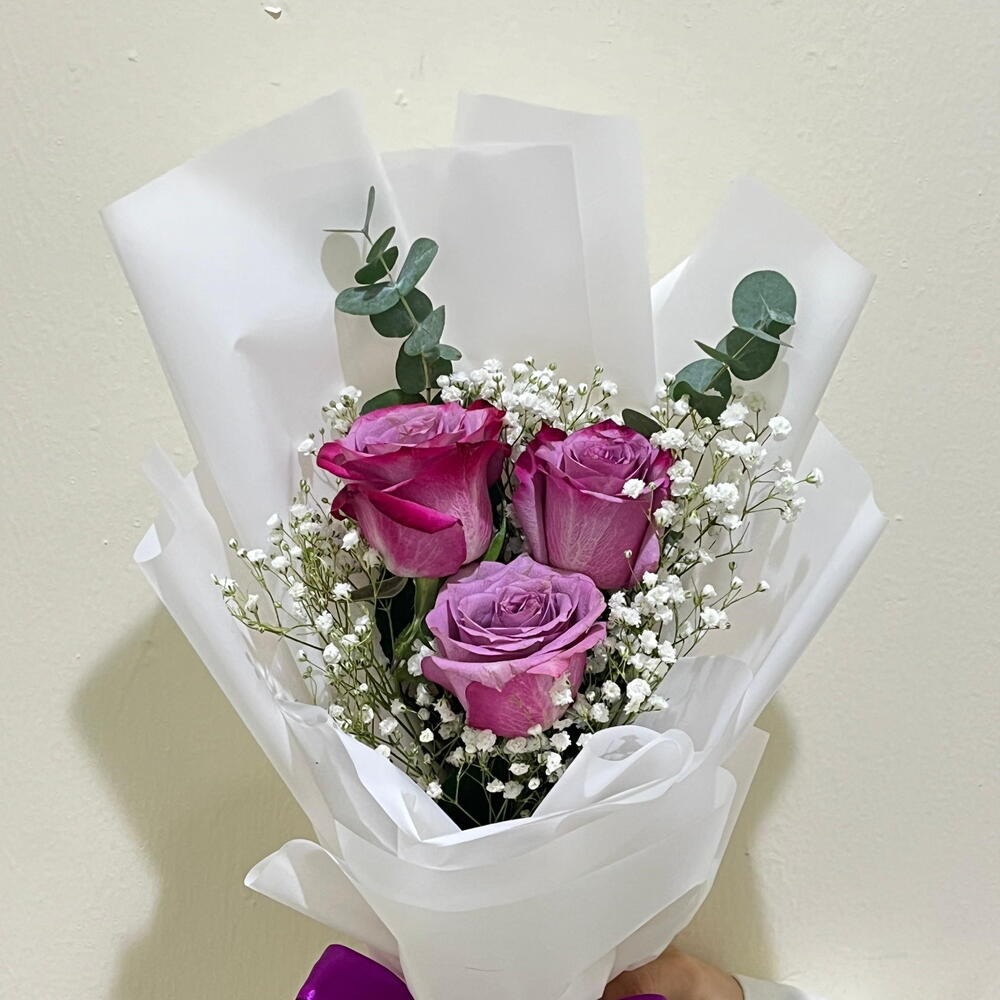 3 Purple Rose Bouquet - order and send for 10 £ with same day delivery ...