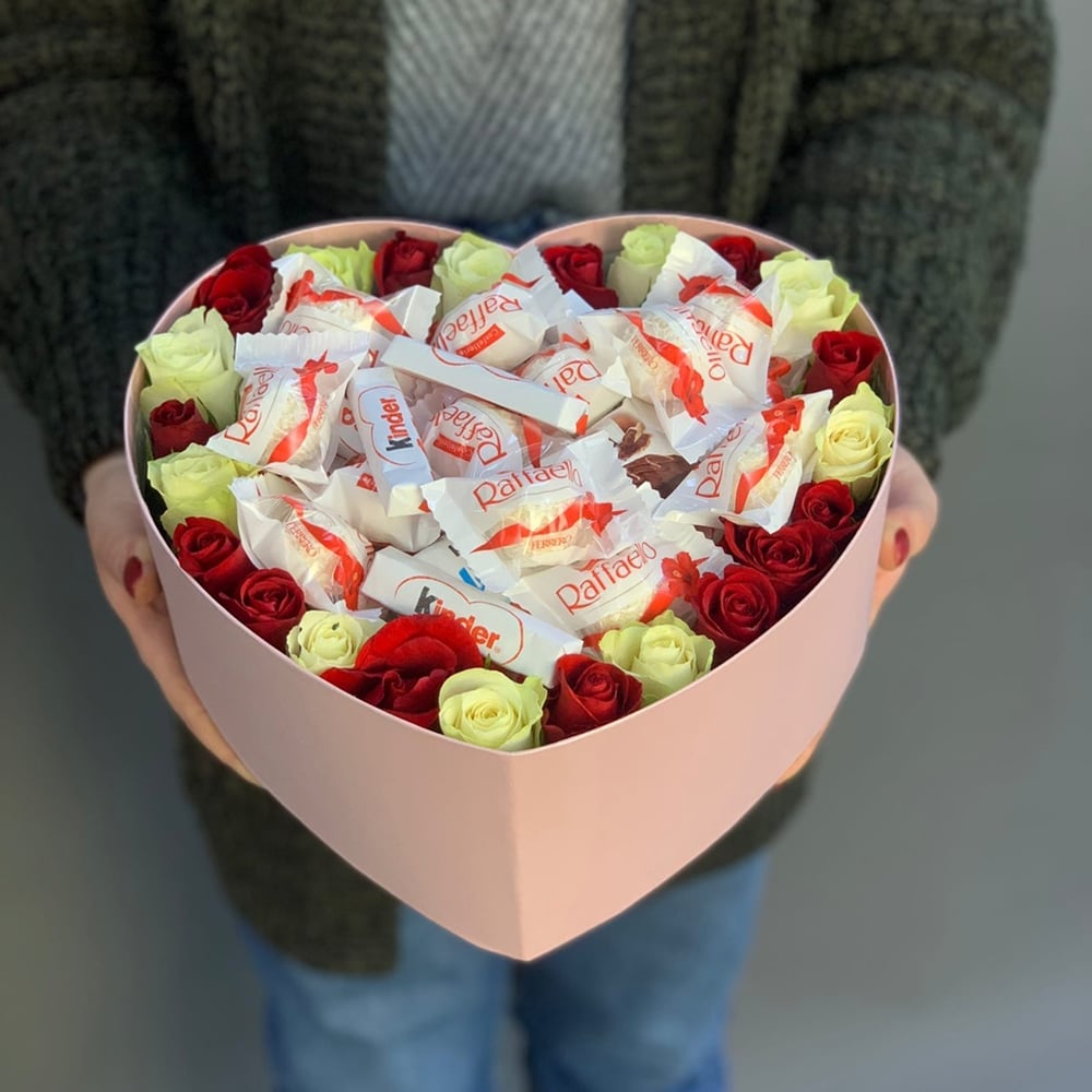 Candy Heart Box - order and send for 93 $ with same day delivery ...
