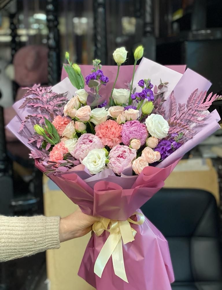 Luxurious joy - order and send for 51 £ with same day delivery ...