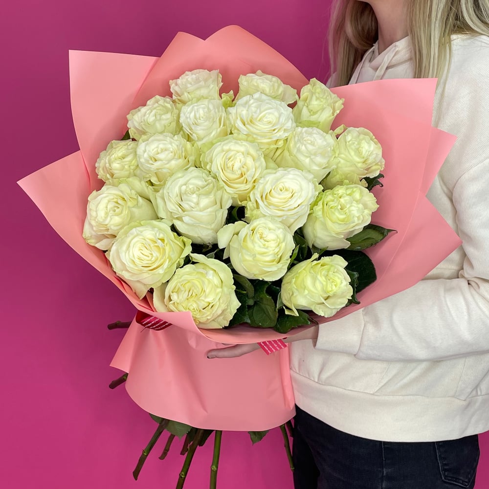 Bouquet '19 white roses per pack' - order and send for 66 $ with same ...