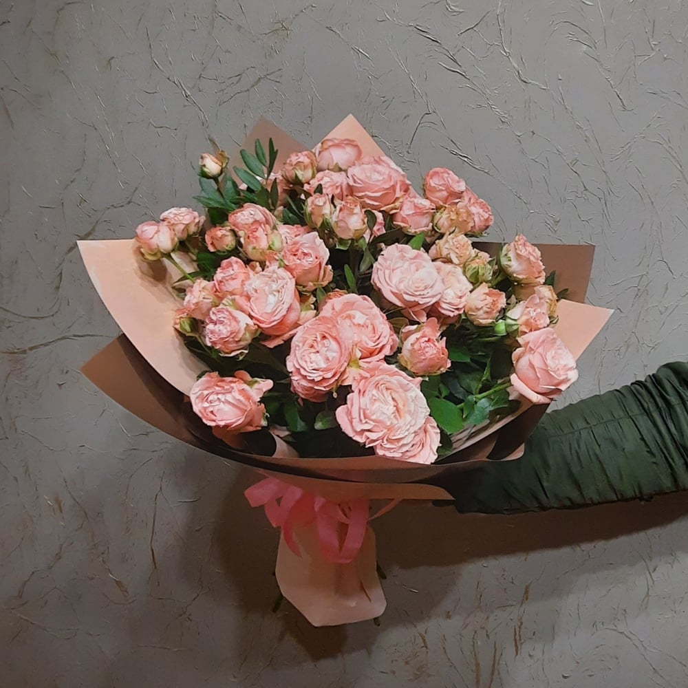 Peony Bombastic roses - order and send for 24 £ with same day delivery ...