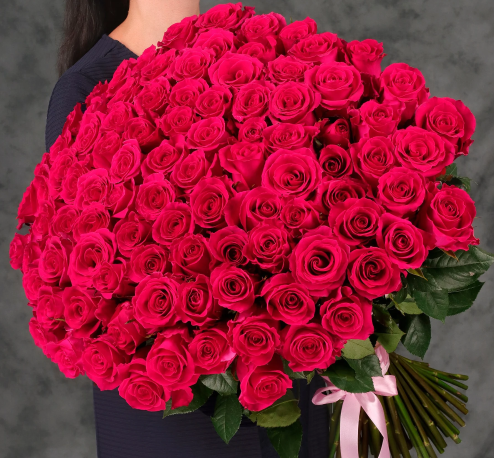 Blumenstrauß aus 101 Rosen - bestellen und versenden für 113 € mit ...