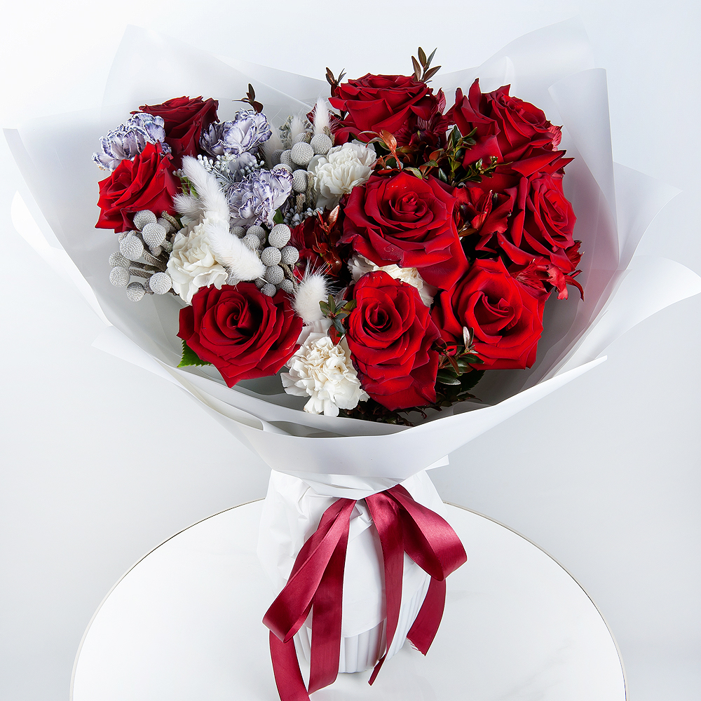 Fire And Ice Roses Bouquet Send A Touch Of Fire And Ice In Pomona, CA