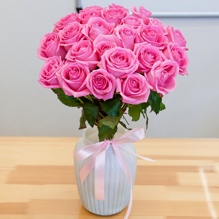 24 pink roses - order and send for 95 £ with same day delivery ...