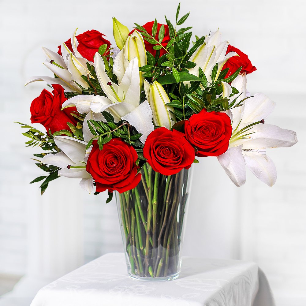 Bouquet 'Floral duet extra: Roses and Lilies' Flowers | Flower Delivery