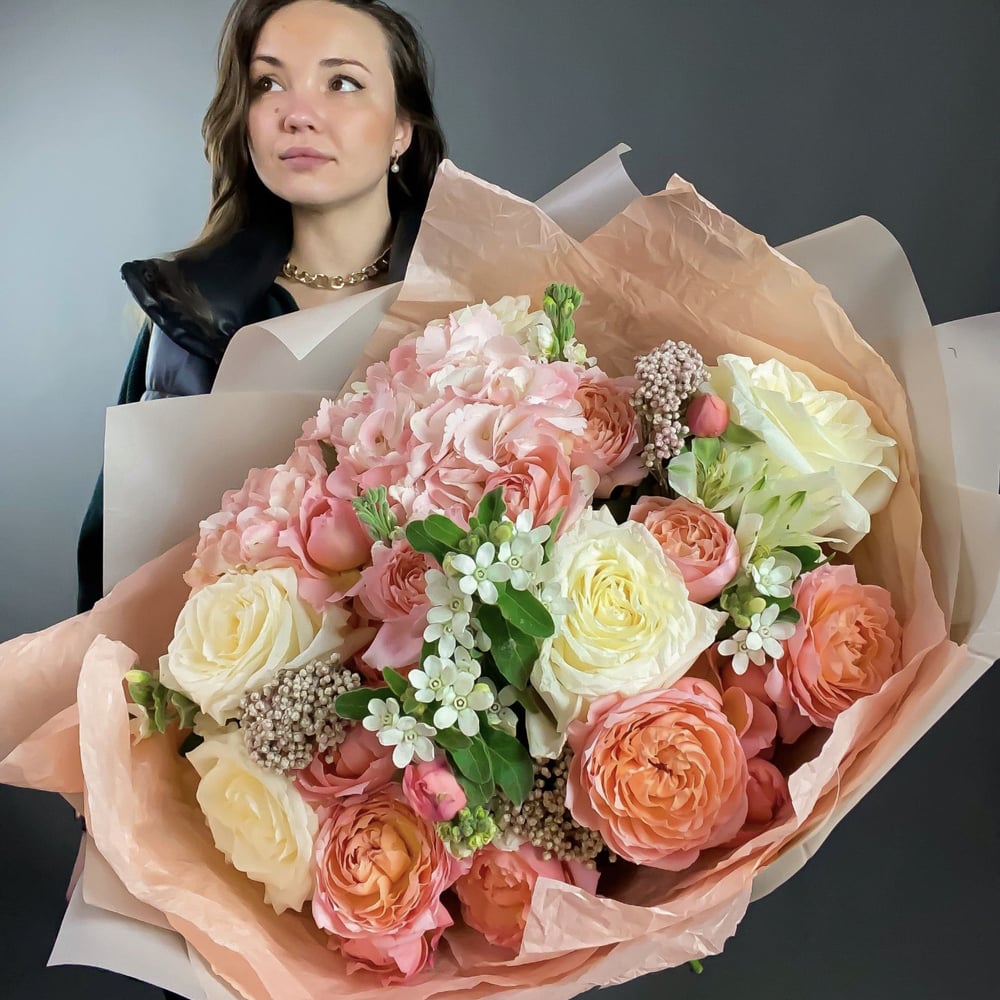 Beige Sunrise Bouquet | Order Flower Bouquets Delivery