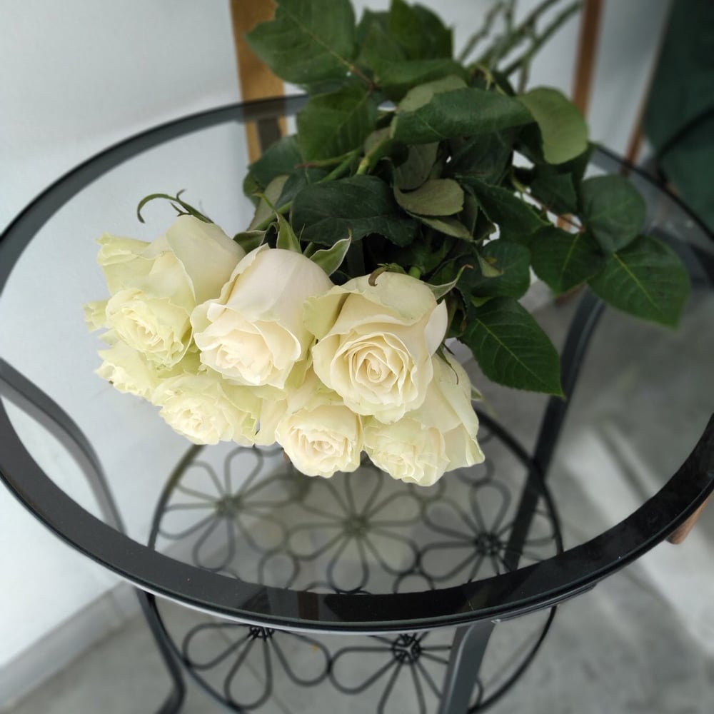Bouquet '7 roses Ecuador' - order and send for 42 $ with same day ...