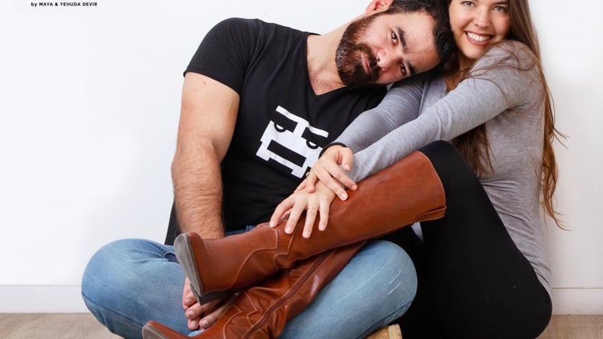 Accredited Webcomic Creators Maya & Yehuda Devir Launch Their XOXO NFTs ...