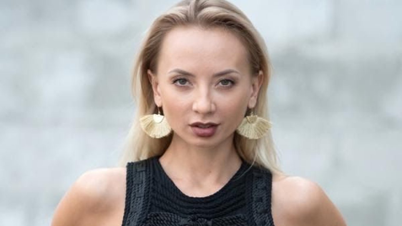 Зірка Кварталу 95 засвітила груди на гарячому фото Новини Live