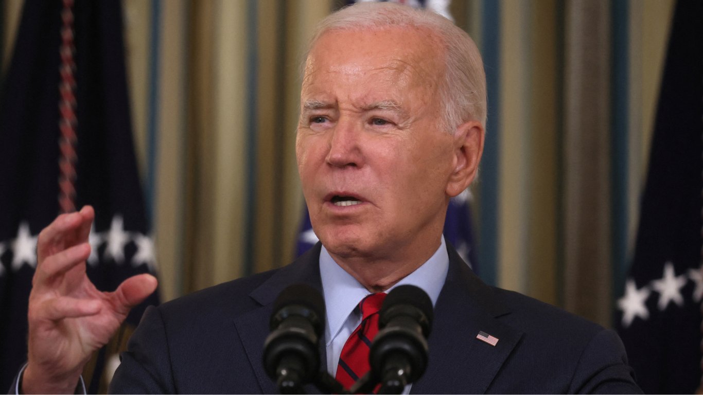 Байден наближається до ухвалення рішення про передачу Atacms для України — Ft Новини Live