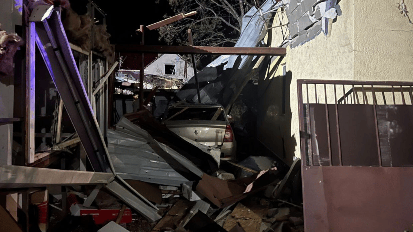 Нічна атака на Одещину — що наразі відомо Читайте на Ukr Net