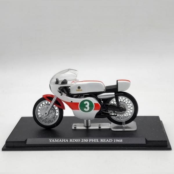 GENERICO LUPPA YAMAHA RD05 250 1968 PHIL READ 1:24 | falabella.com