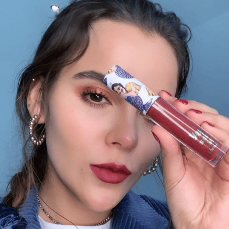 YUYA YUYA LABIAL LIQUIDO SOFT PARAISO BAILANDO JUNTOS | falabella.com