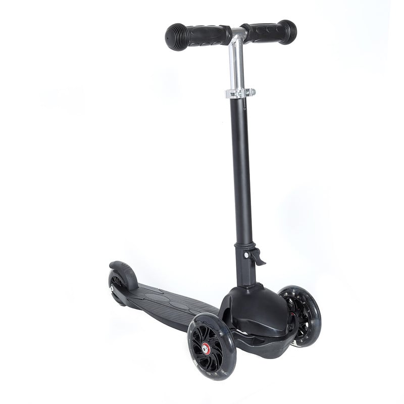 ARTHOME SCOOTER 3 RUEDAS CON LUCES COLOR NEGRO ARTHOME | falabella.com