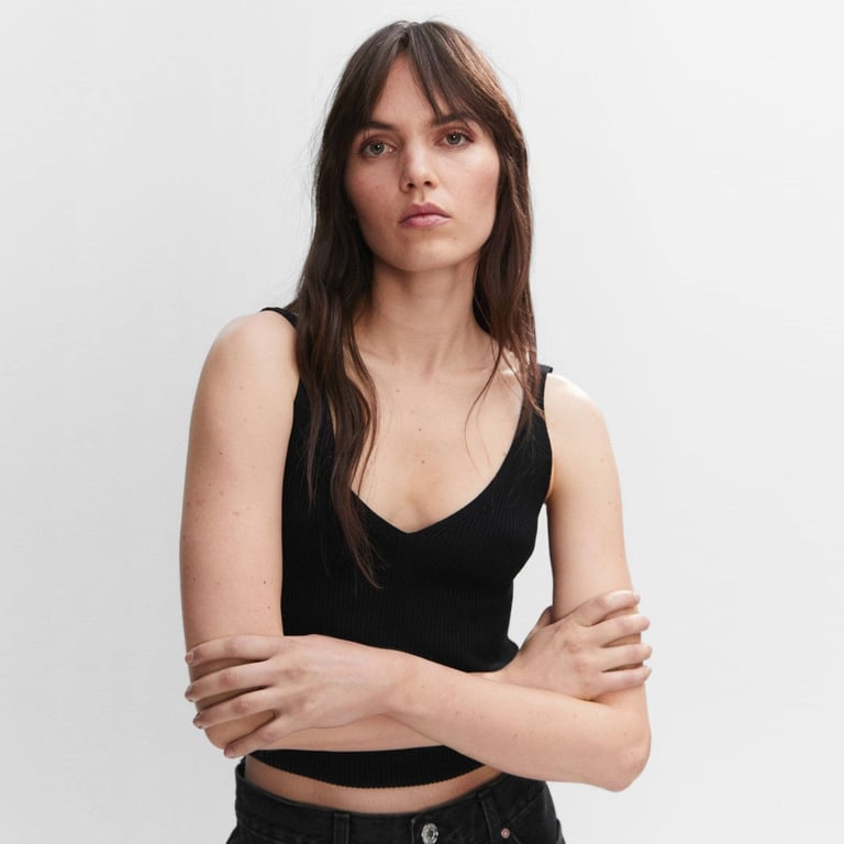 MANGO Crop Top Punto Escote Pico Mujer Mango | falabella.com