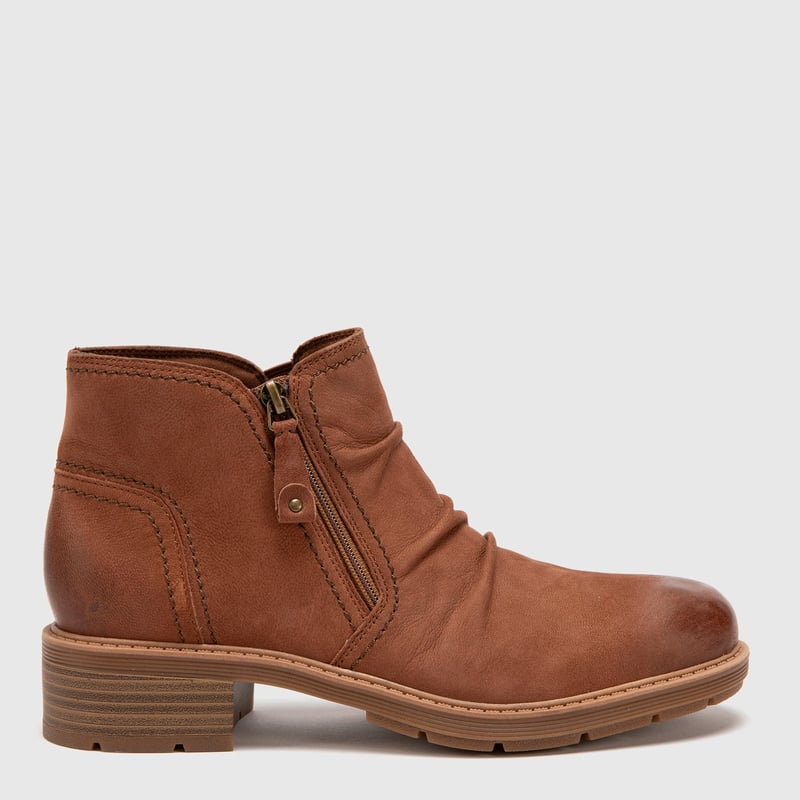 CLARKS Botín Mujer Cuero Beige Clarks | falabella.com