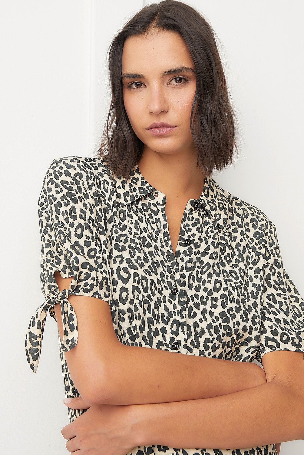 BASEMENT Blusa Basement Manga Corta Mujer Viscosa | falabella.com