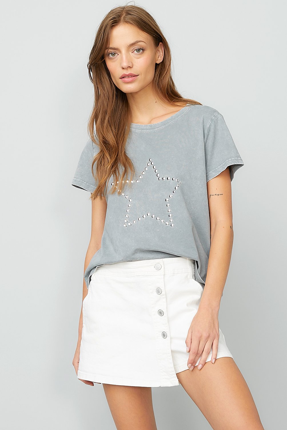 AMERICANINO Polera Boxy Fit Tachas Manga Corta Mujer Americanino ...